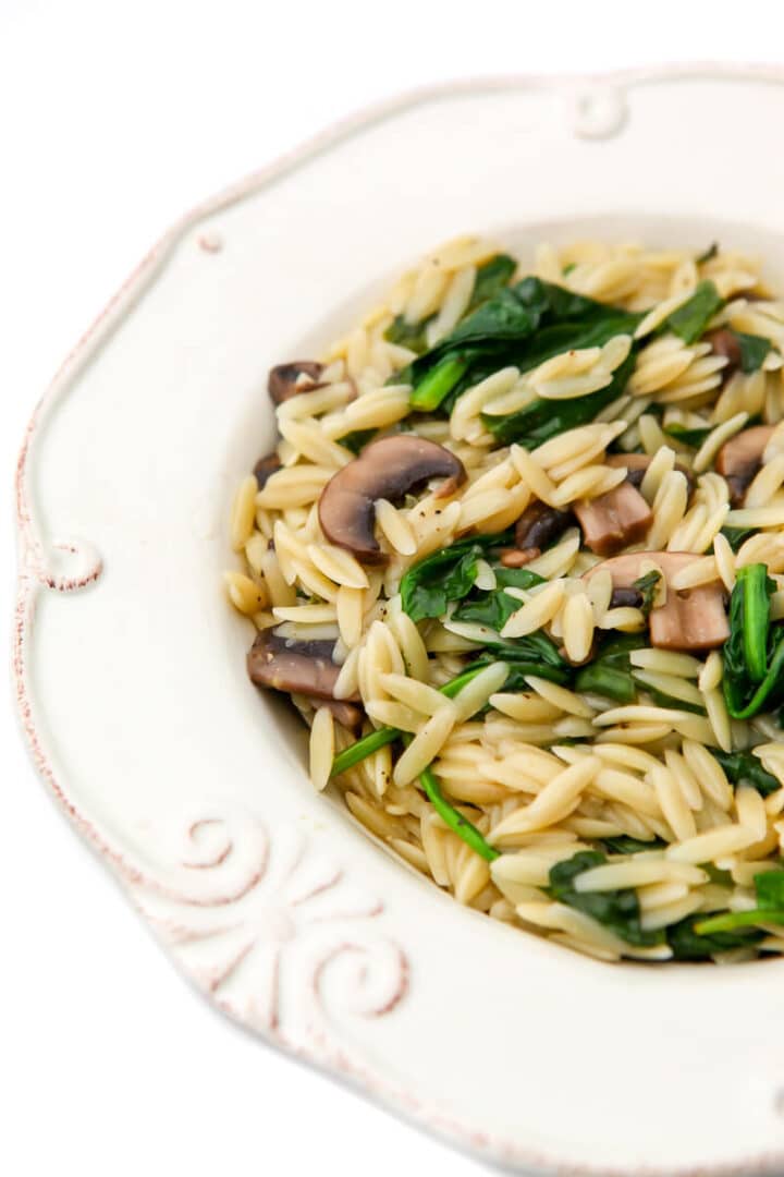 Vegan Orzo with Spinach and Lemon - The Hidden Veggies