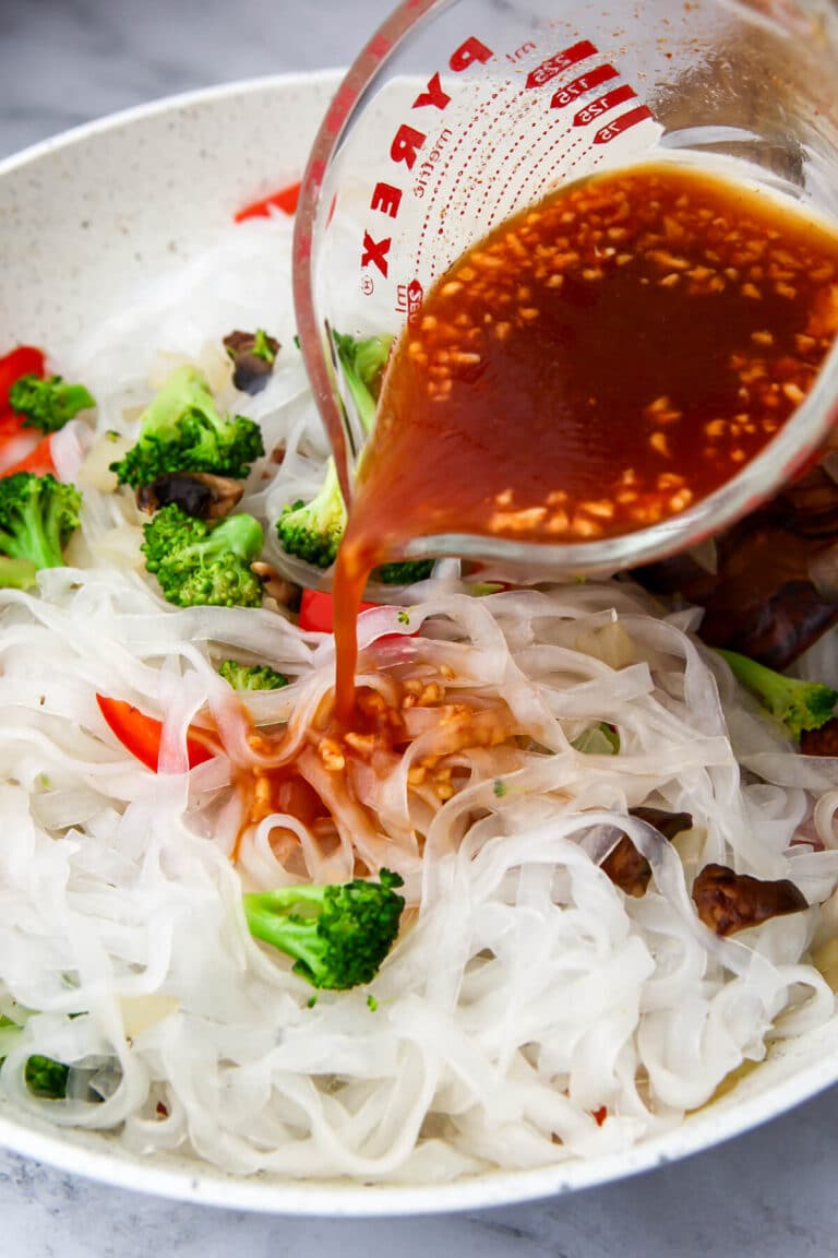 Vegetable Pad Woon Sen (Glass Noodle Stir-Fry)