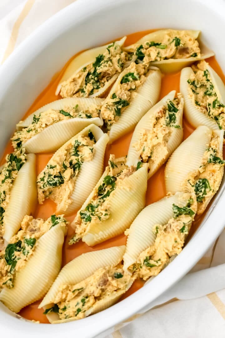 Vegan Pumpkin Stuffed Shells (With Pumpkin Alfredo Sauce) - The Hidden ...