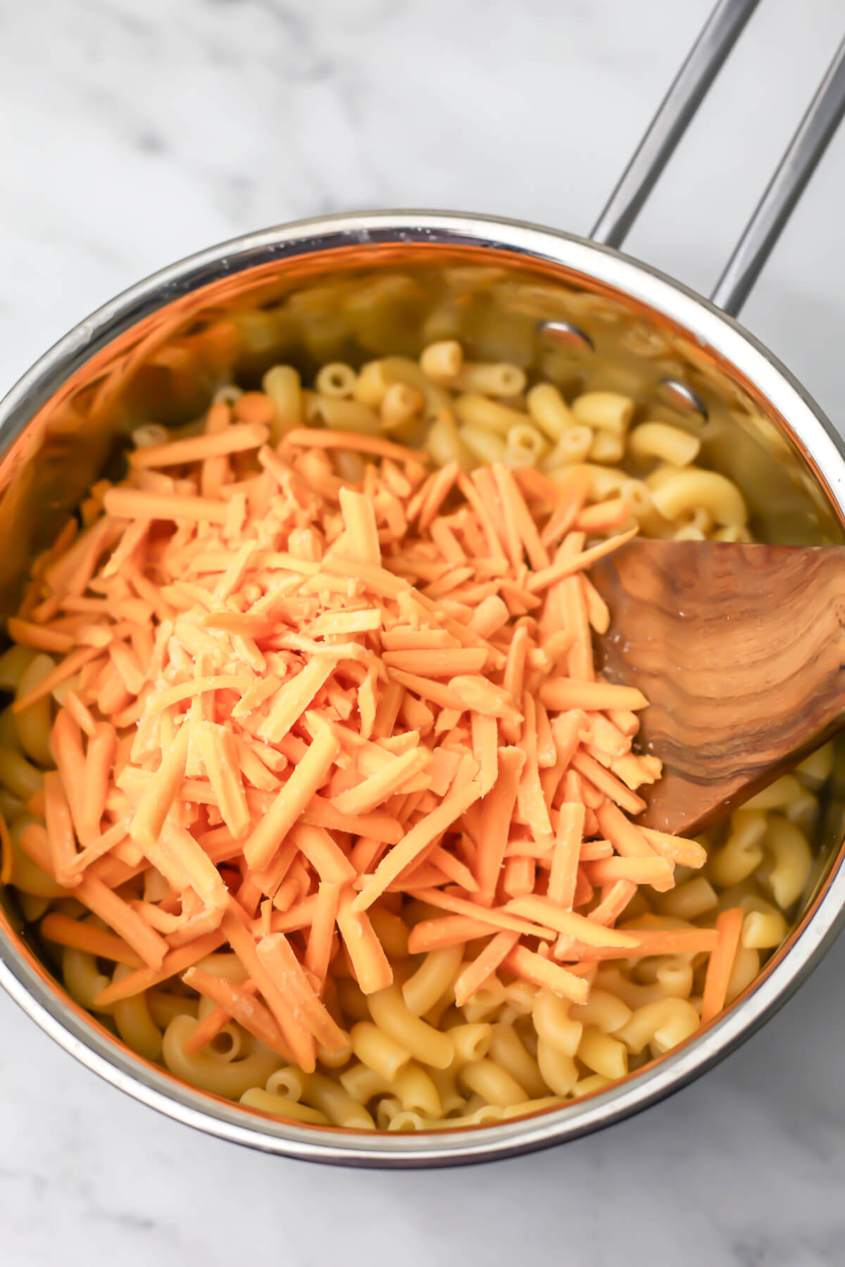 Easy Vegan Mac & Cheese (No Nutritional Yeast) - The Hidden Veggies